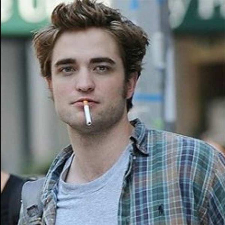 The Famous Actors that are in Love with Vaping - Empire Movies